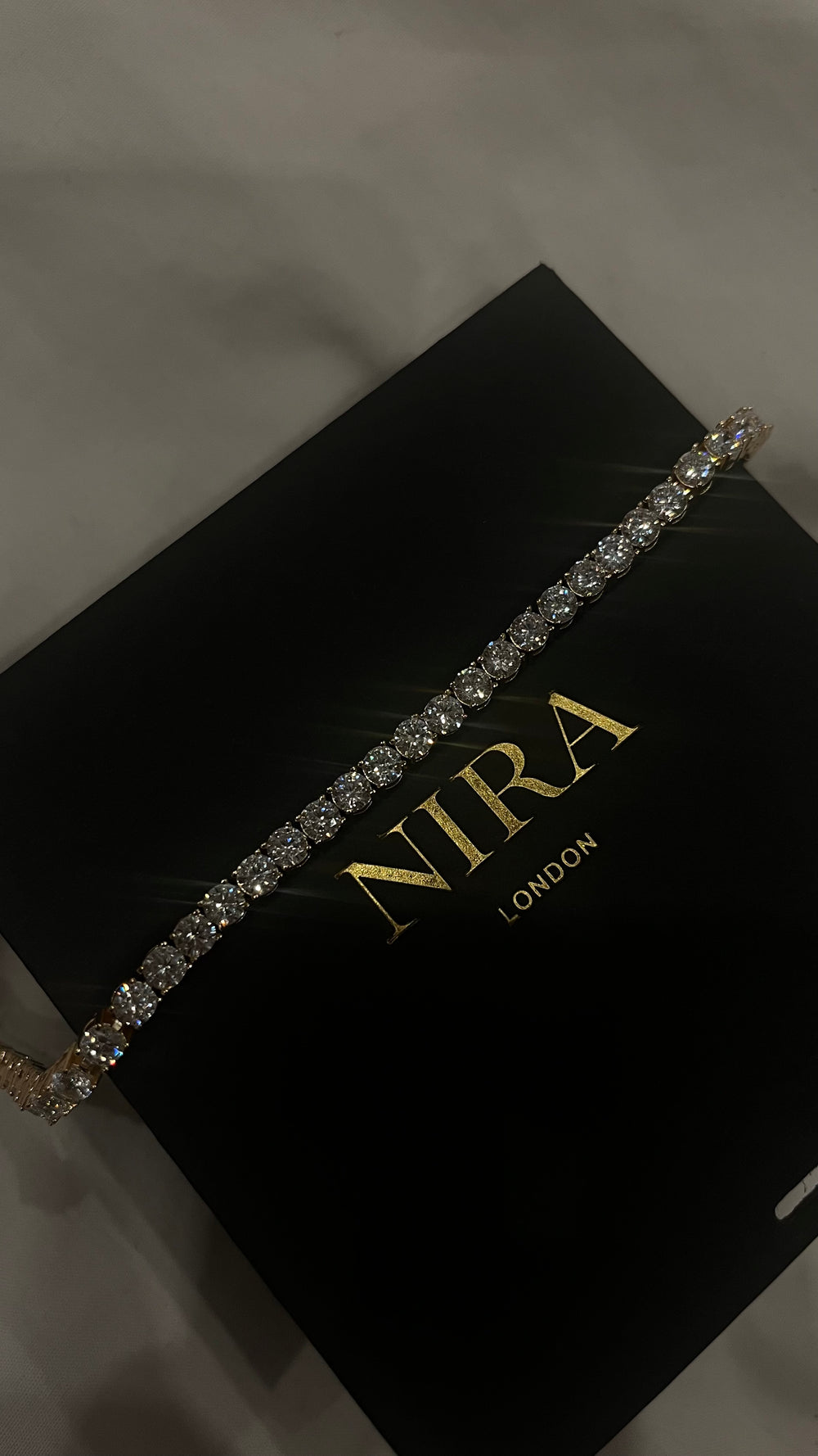 NIRA LONDON │ Baddies only